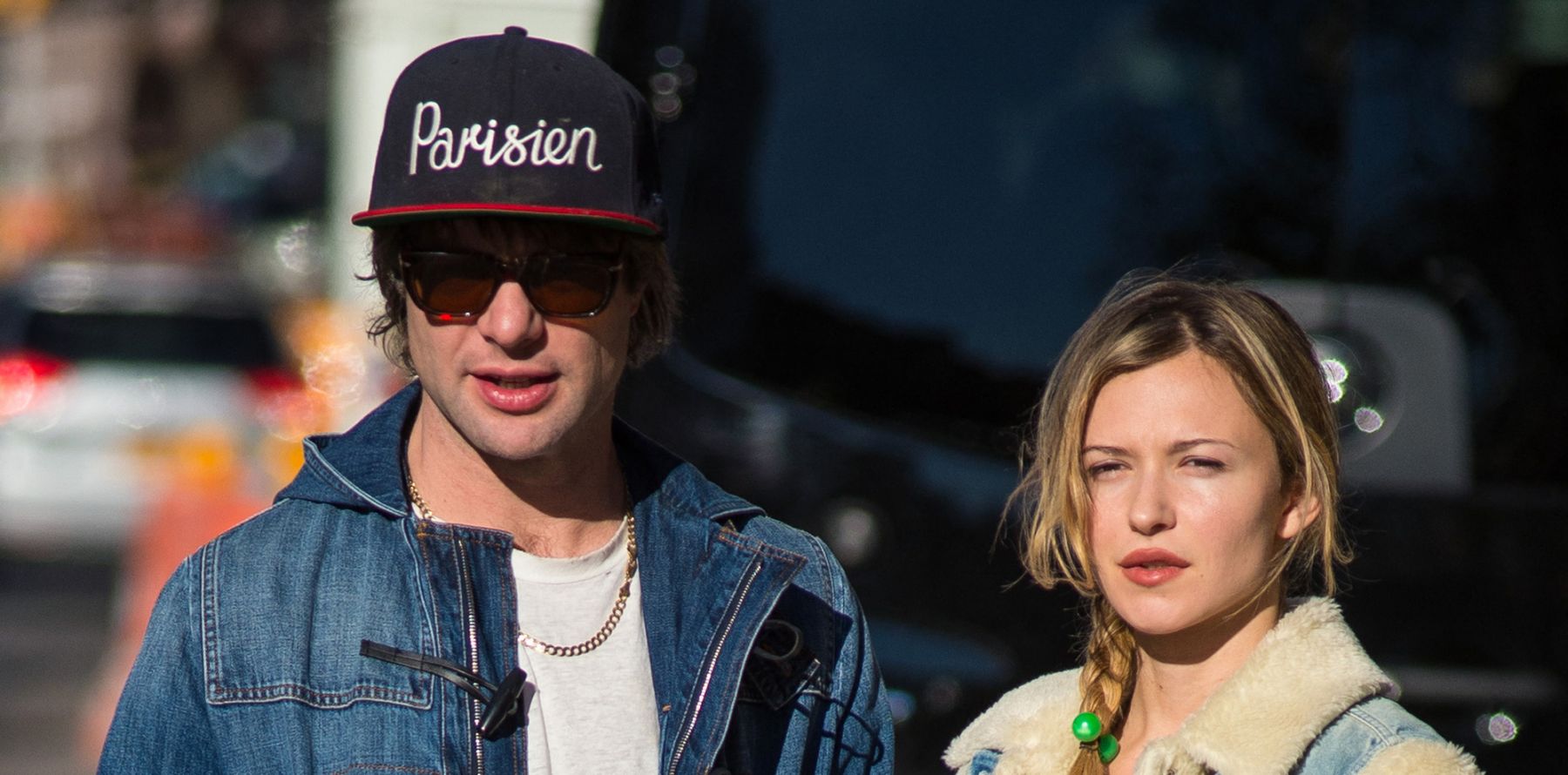 Maroon 5 : Le bassiste Mickey Madden arrêté pour violences conjugales ...