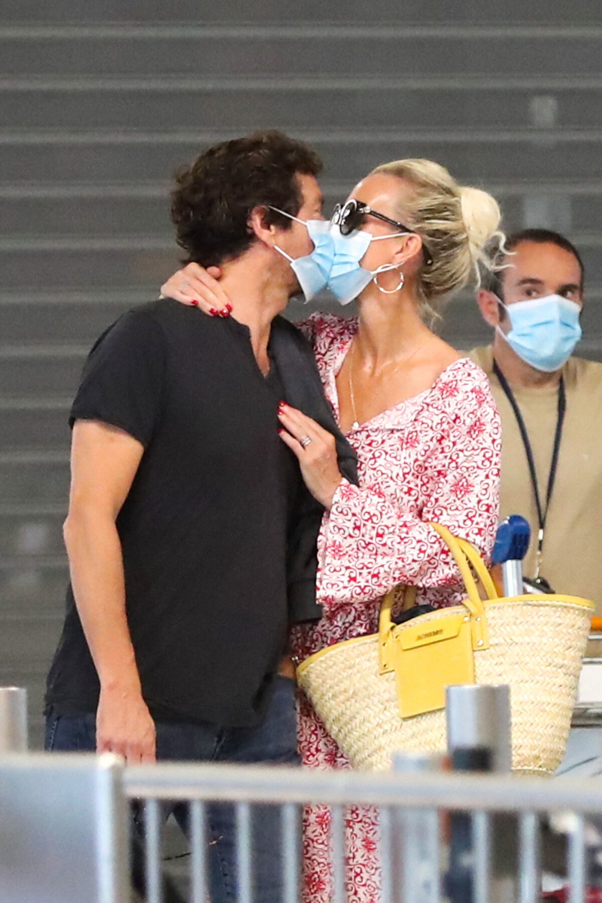 Photo : Exclusif - Laeticia Hallyday et son compagnon Pascal Balland ...