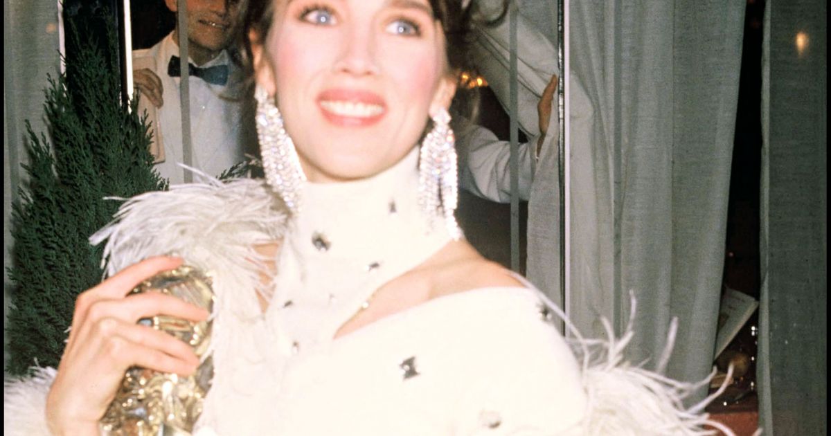 Archives - Isabelle Adjani et son trophée - César de la meilleure ...