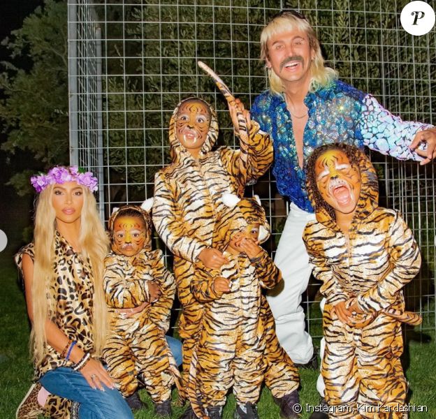 Kim Kardashian avec ses enfants, Kylie Jenner en Power Ranger ...