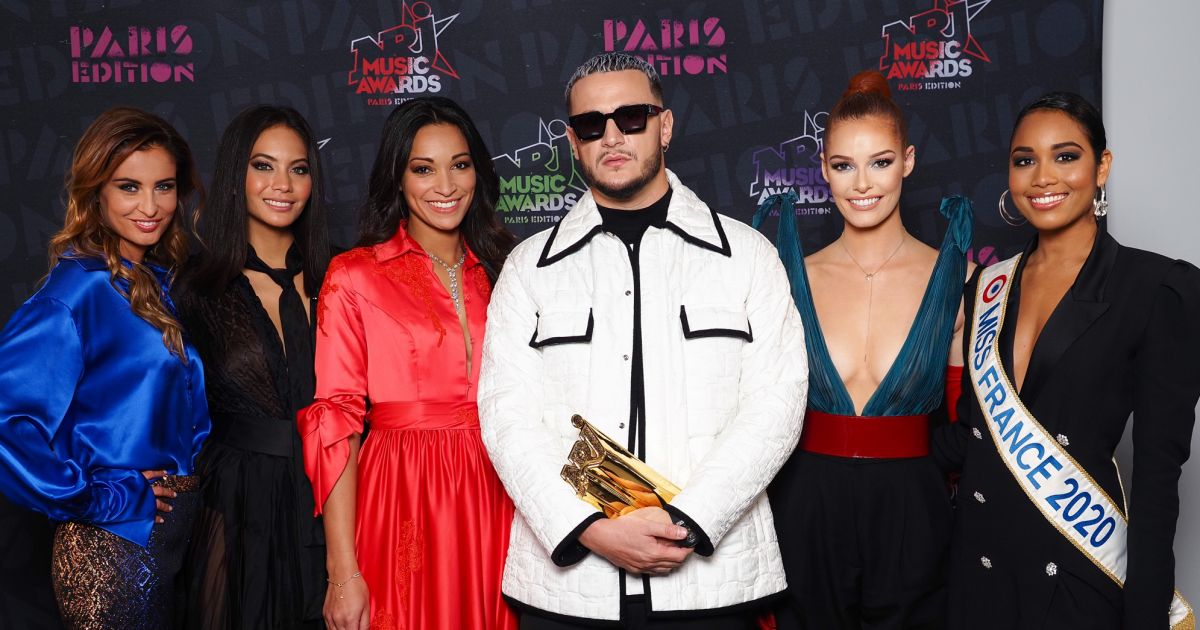 DJ Snake et les Miss France à la 22e édition des NRJ Music Awards à la ...
