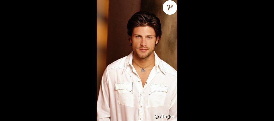 Greg Vaughan à l'époque de la série Charmed. - Purepeople