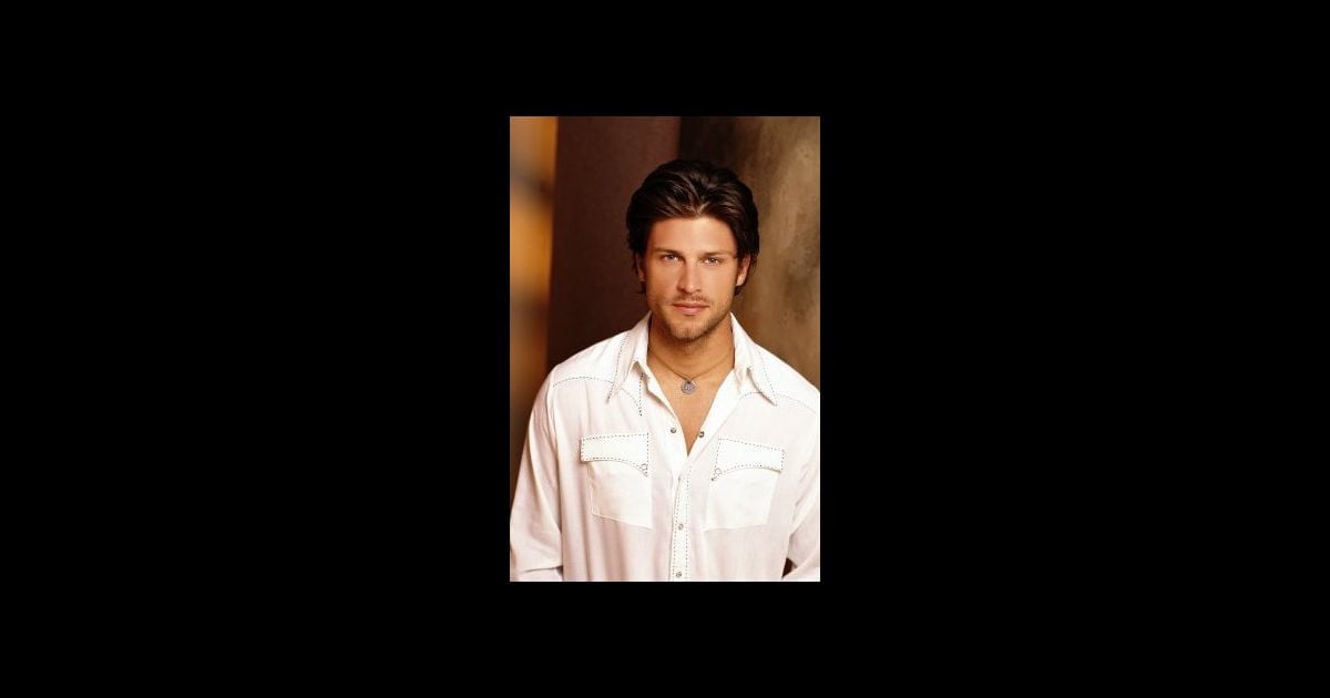 Greg Vaughan à l'époque de la série Charmed. - Purepeople