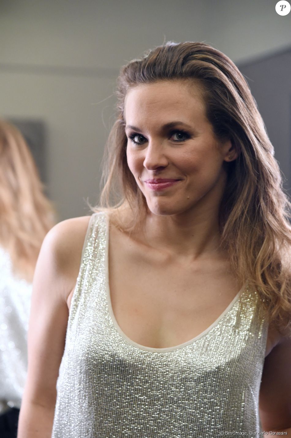 Semi-exclusif - Lorie (Laure Pester) - People en backstage du concert ...