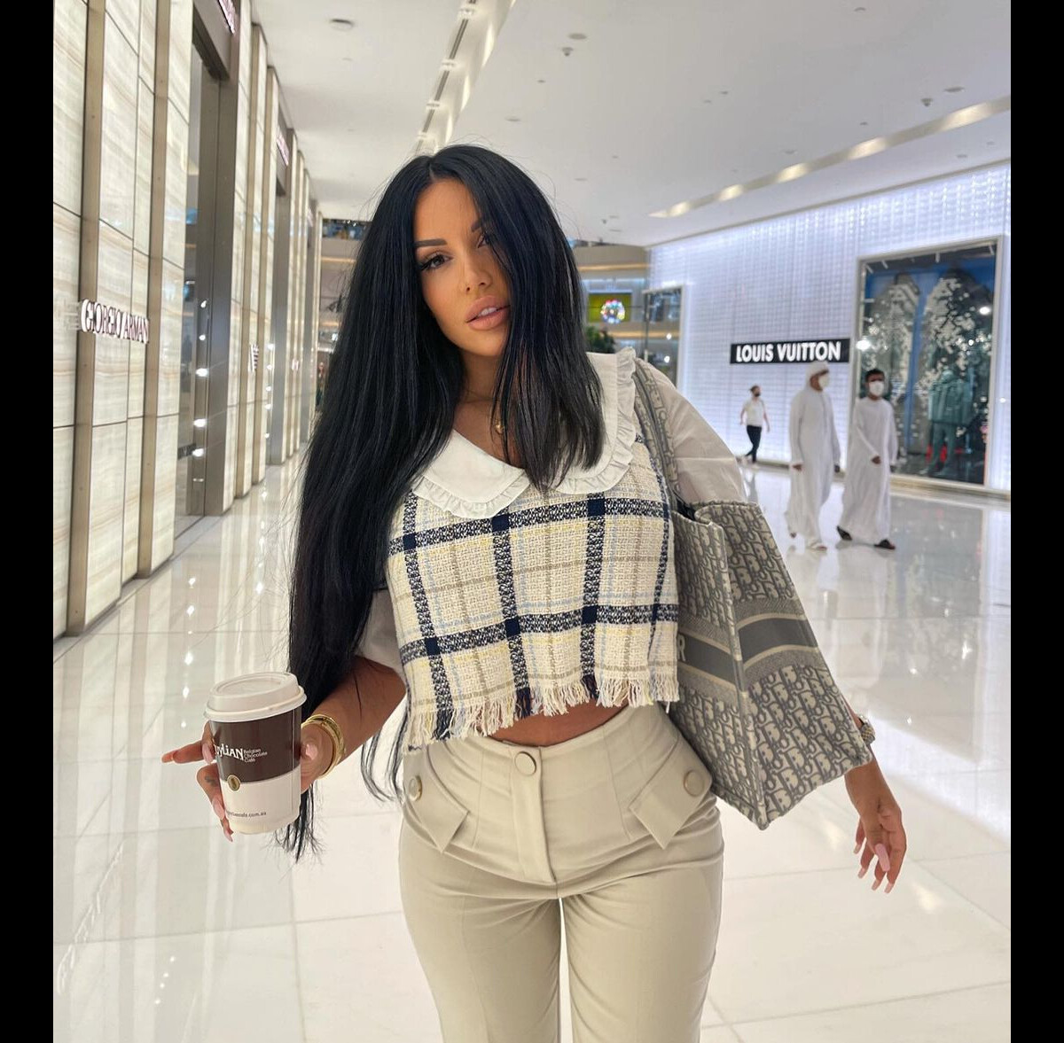 Photo : Laura Lempika à Dubaï, juin 2021 - Purepeople