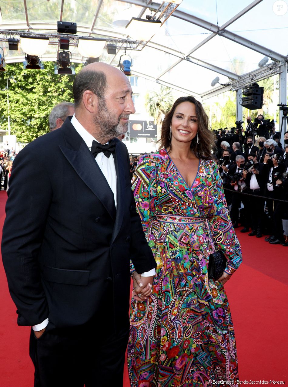 Cannes 2021 : Kad Merad et Julia Vignali amoureux complices sur le tapis rouge : le diaporama ...