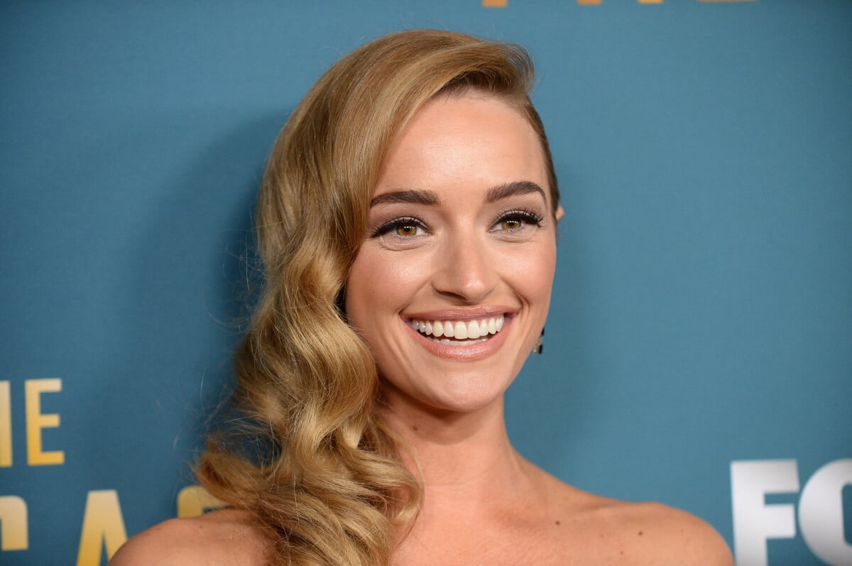 Photo : Brianne Howey à la première de "The Passage" à Los Angeles, le ...