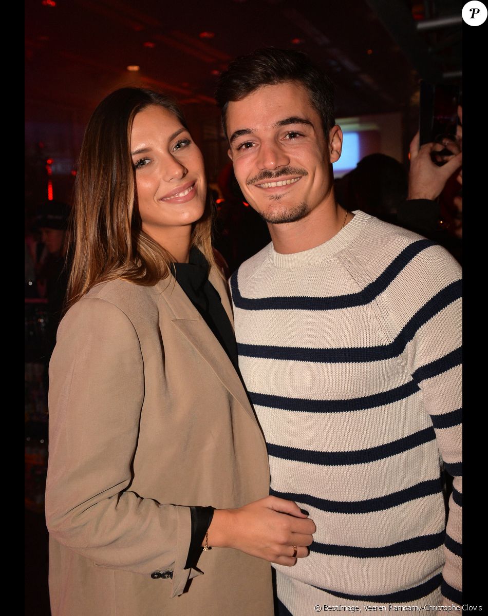 Camille Cerf Amoureuse Complice Avec Son Chéri Théo Fleury En Corse