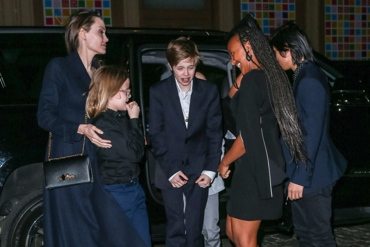Photo Angelina Jolie Arrive Avec Ses Enfants Shiloh Zahara Maddox