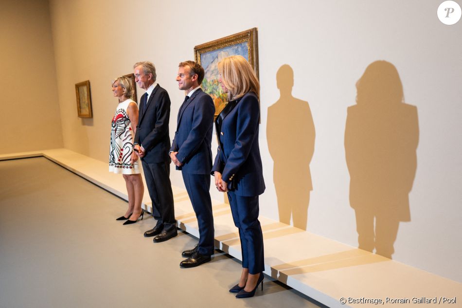 Hélène Arnault, son mari Bernard Arnault, PDG de LVMH, Emmanuel Macron ...