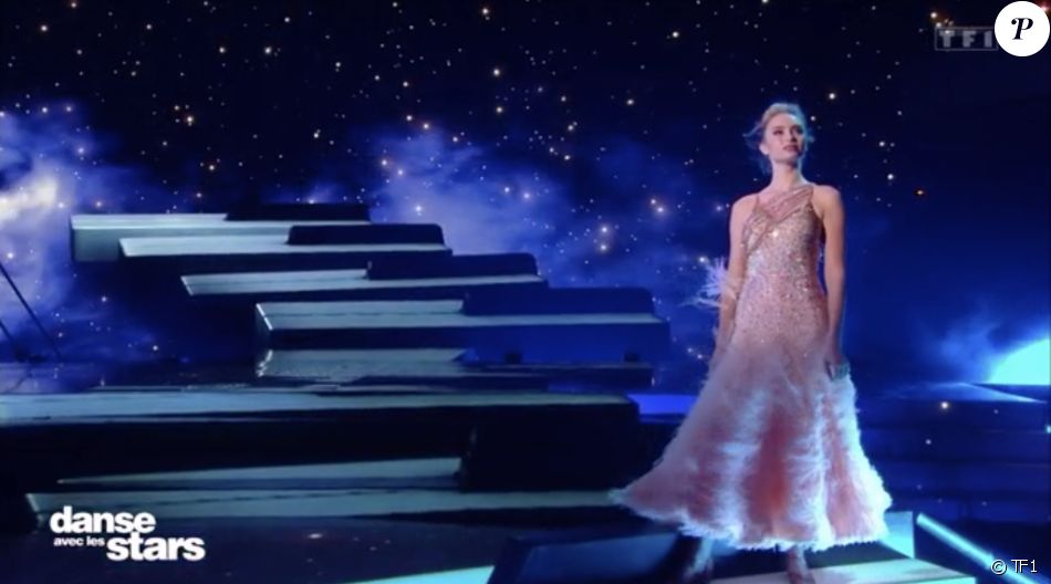 Aurélie Pons dans l'émission Danse avec les stars, le 12 novembre 2021 ...