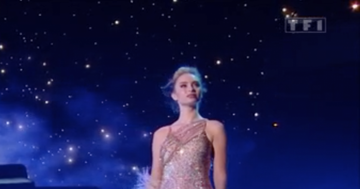 Aurélie Pons dans l'émission Danse avec les stars, le 12 novembre 2021 ...