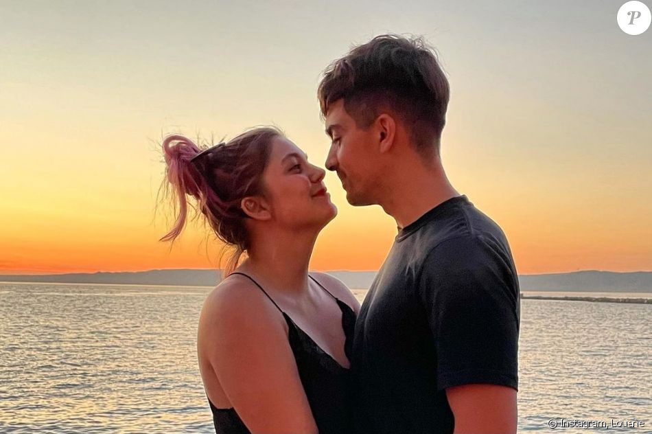 Louane et son compagnon Florian Rossi. Le 20 août 2021. - Purepeople