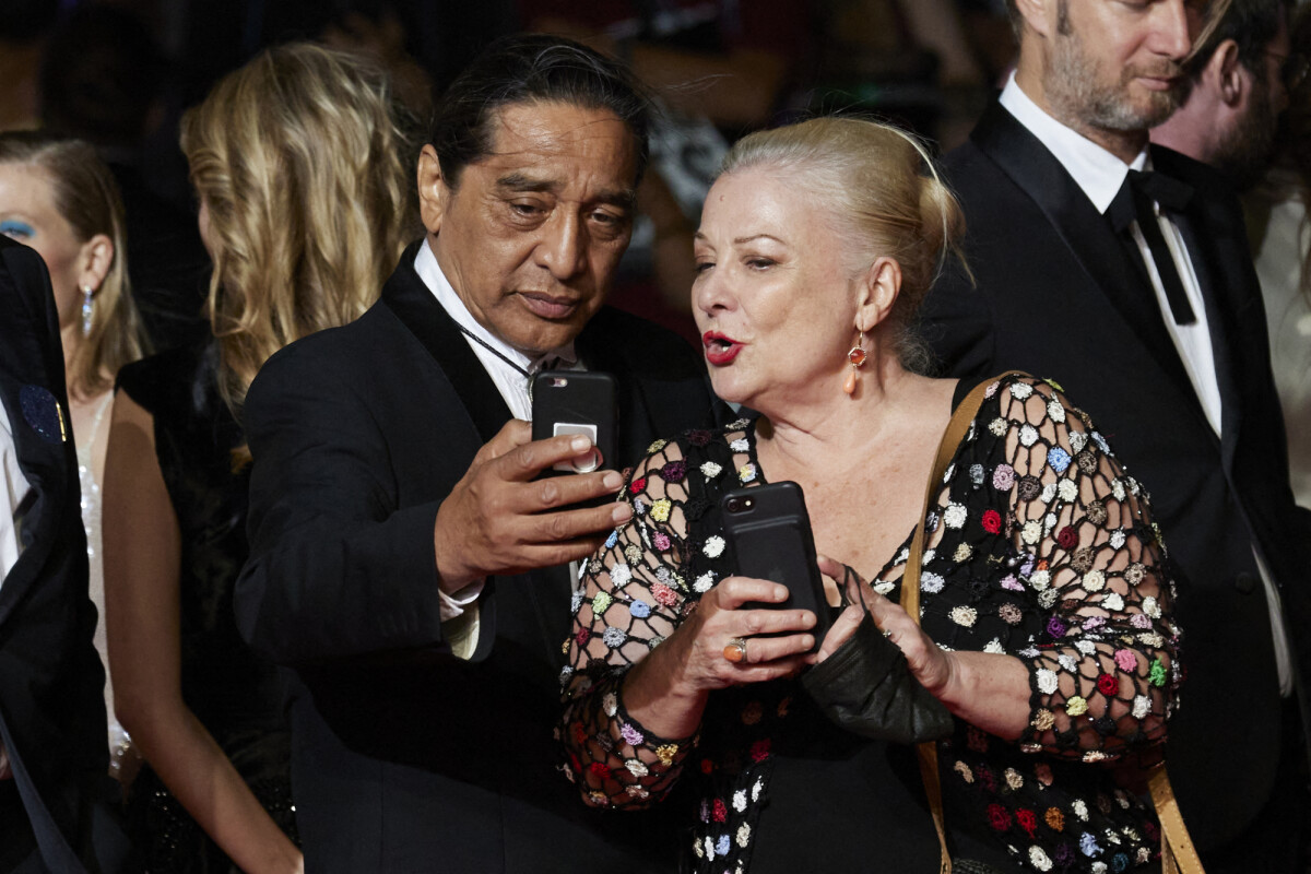 Photo : Josiane Balasko et son mari George Aguilar - Montée des marches ...