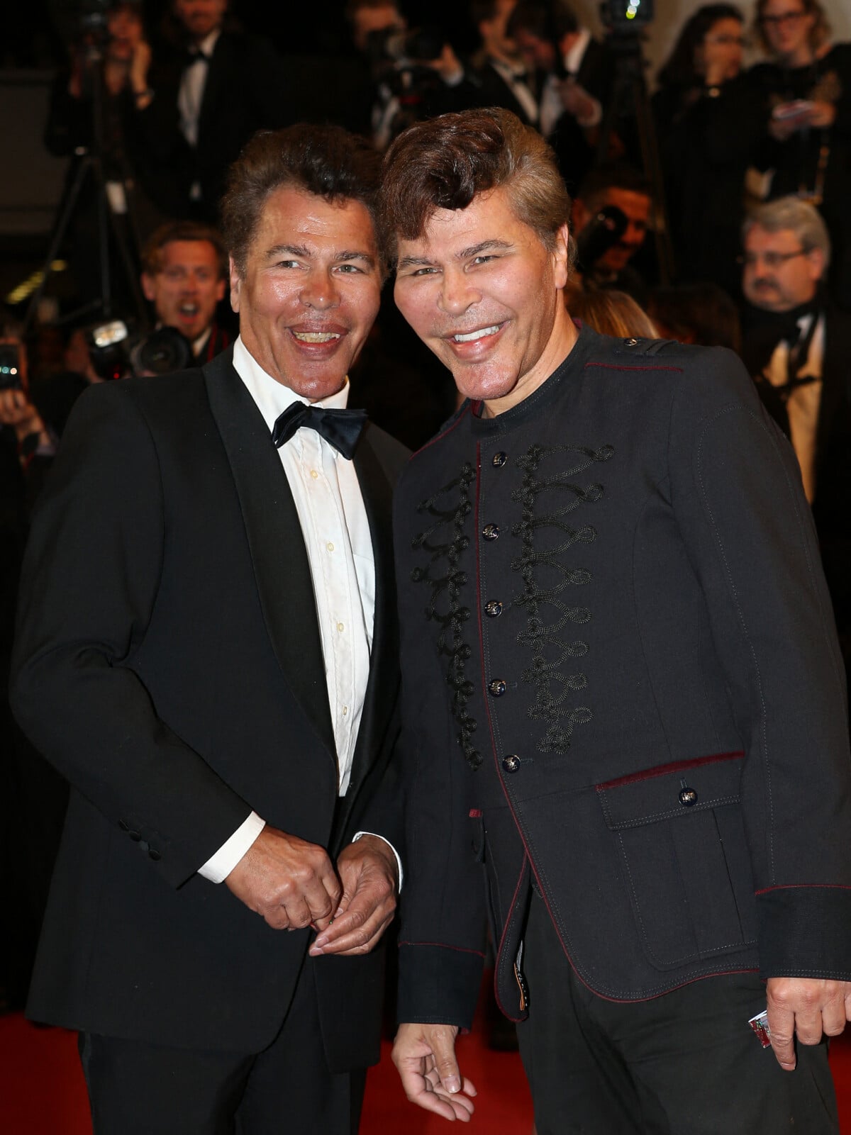 Photo : Igor et Grichka Bogdanoff - Montee des marches du film "Michael ...