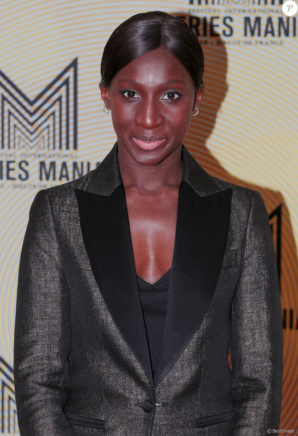 Eye Haidara - L'équipe de la série En Thérapie présente la nouvelle ...