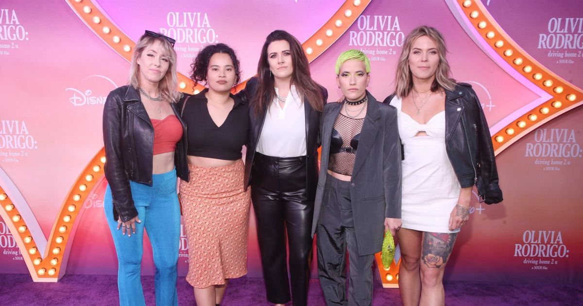 Heather Baker, Moa Munoz, Hayley Brownell, Arianna Powell, Camila Mora ...