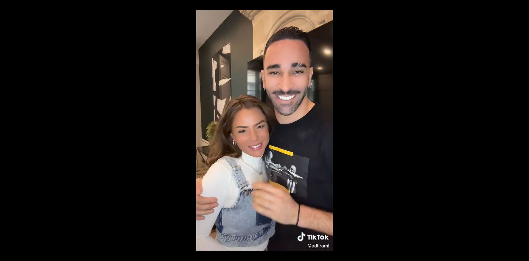 "La petite, elle a mes codes" : Adil Rami cash sur son couple avec Léna et la jalousie - Purepeople