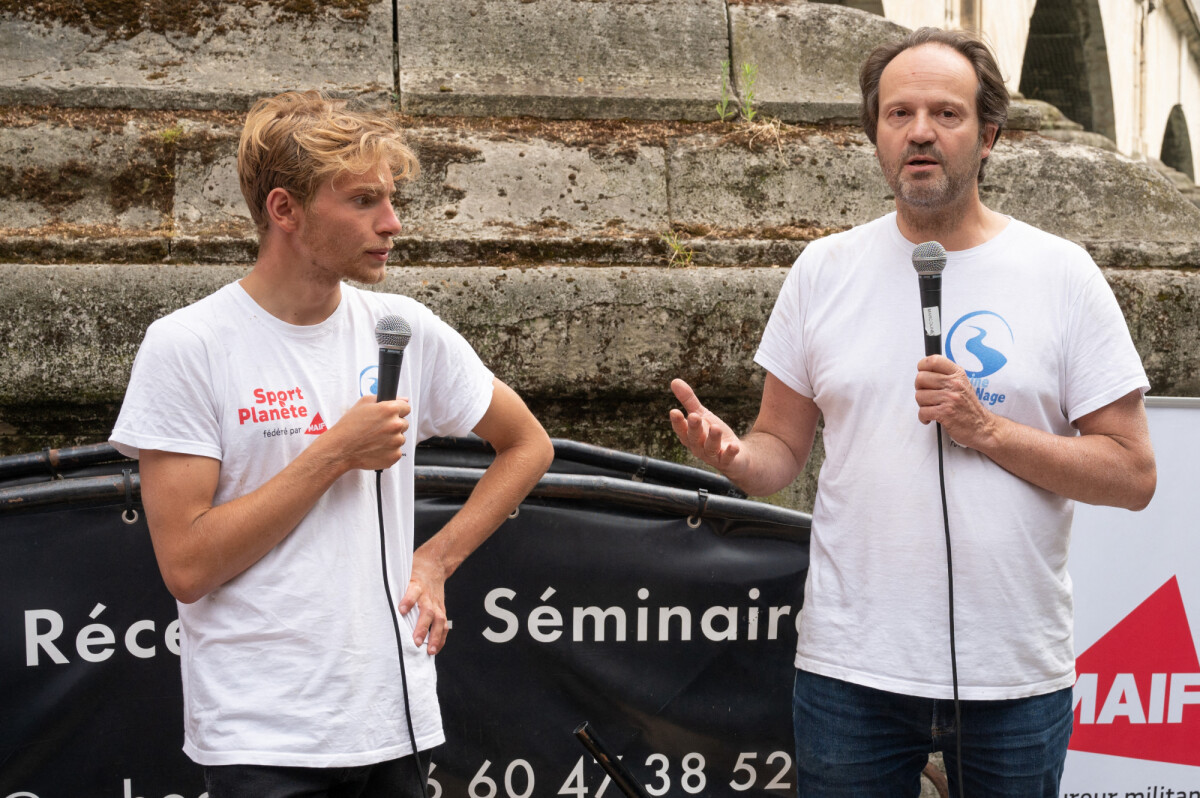 Photo : Jean-Marc Germain - Arrivée d'Arthur Germain à Paris au pont ...
