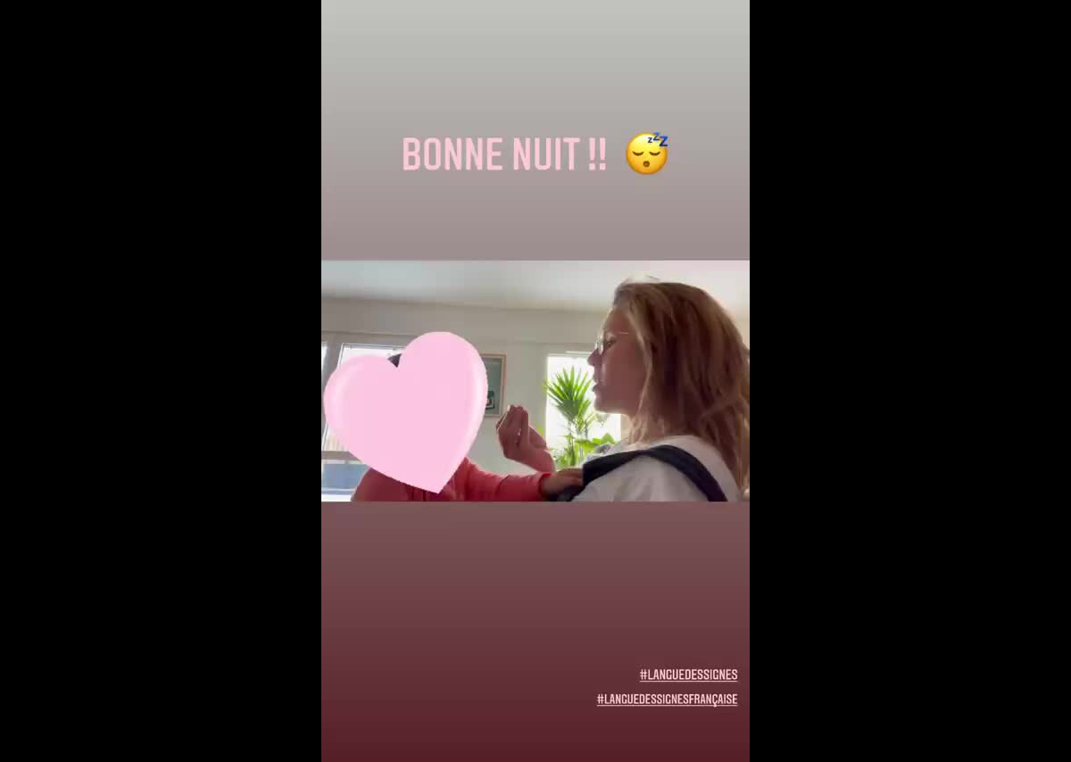 Vidéo : Lorie se filme avec sa fille Nina, avant le coucher de bébé ...
