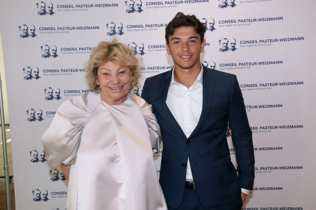 Photo : Exclusif - Mme Jacqueline Frydman et son petit fils - Dîner ...