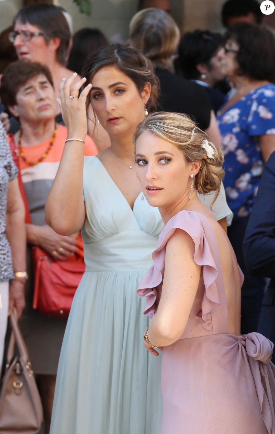Clémence et Flora Hollande - Mariage de Thomas Hollande et de la ...