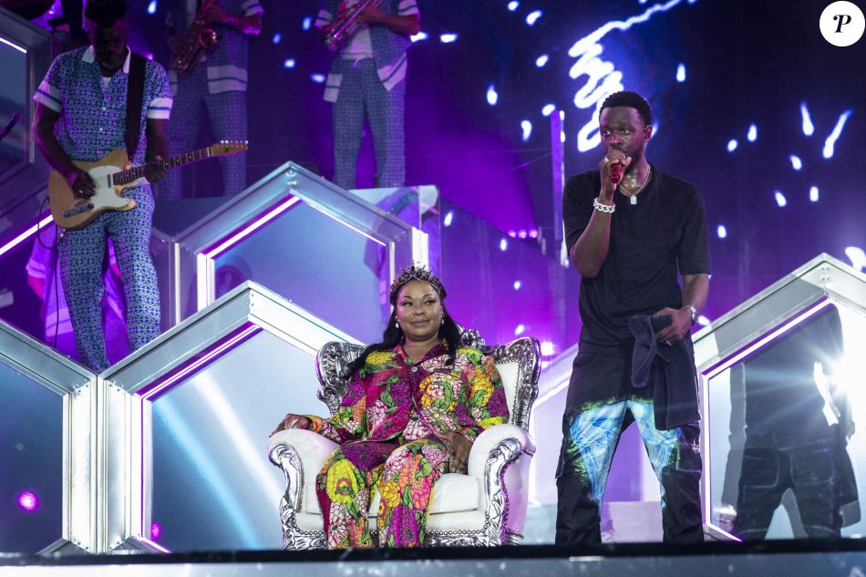 Exclusif - Dadju et sa mère Dalida - En à peine 5ans, plus de 1,5 ...