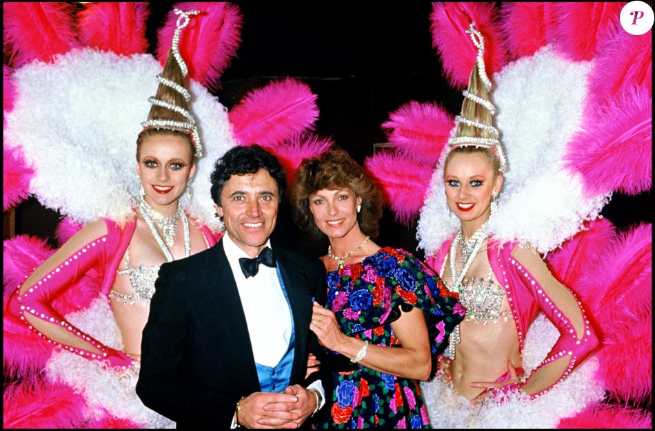 Sacha Distel et Chantal Nobel au Lido de Paris en 1985. - Purepeople