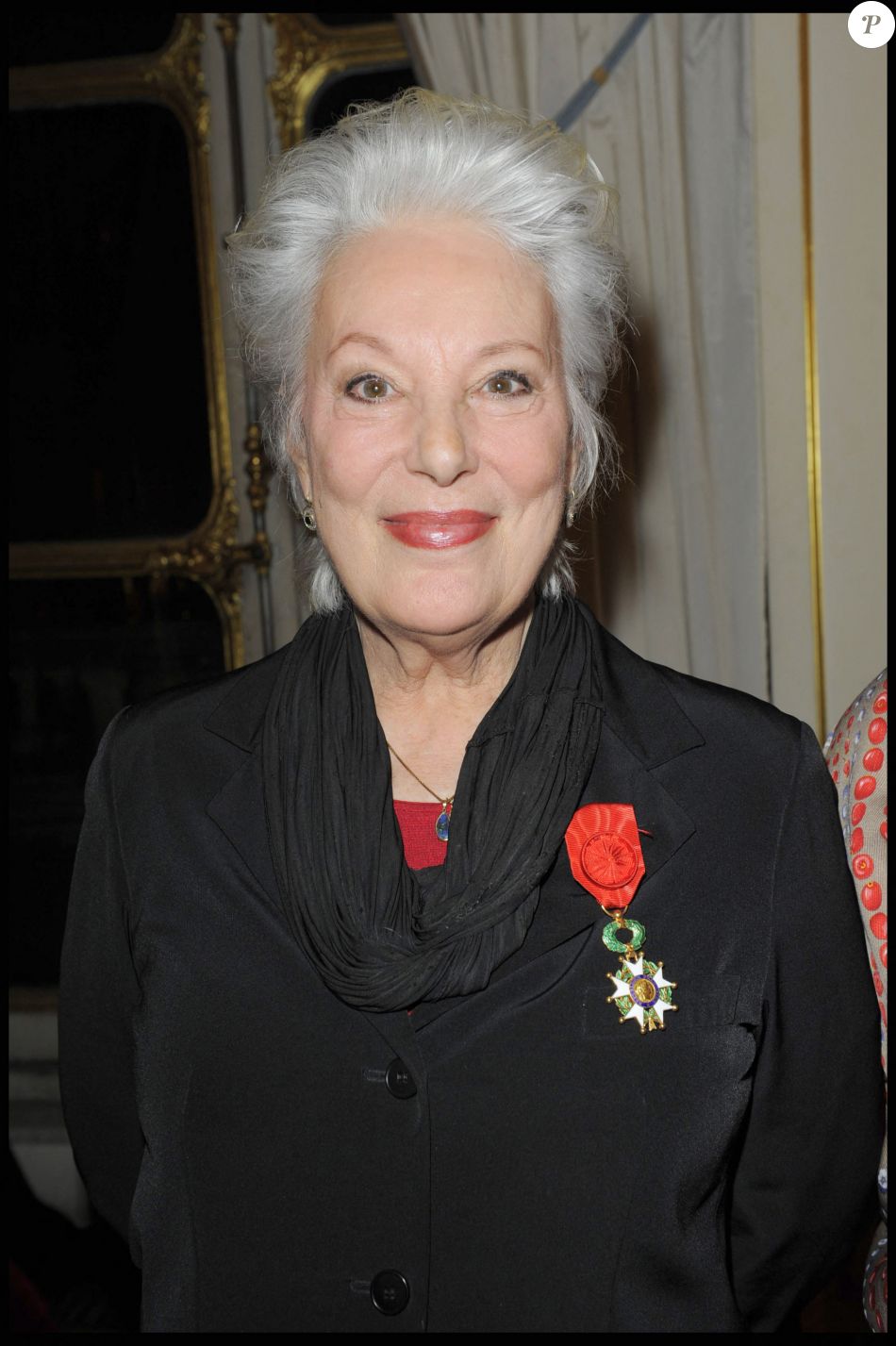 Bernadette Lafont devient Chevalier de la Légion d'honneur à Paris ...