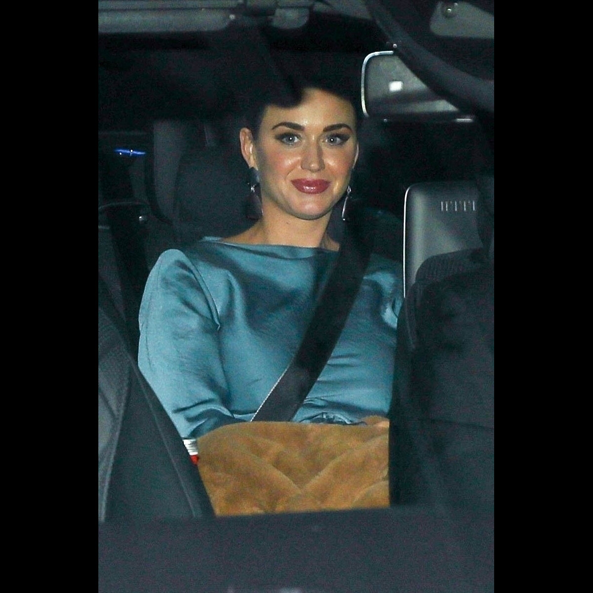 Photo : Orlando Bloom et sa compagne Katy Perry quittent le restaurant ...