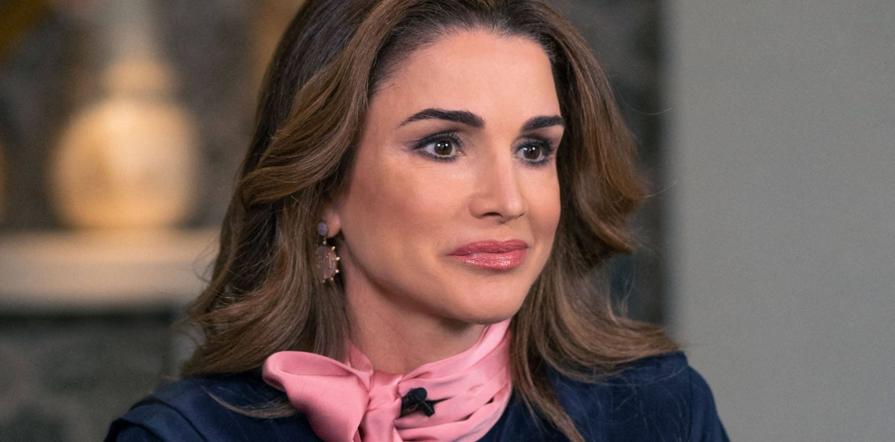 Rania de Jordanie a 52 ans : trois nouveaux portraits dévoilés, la ...