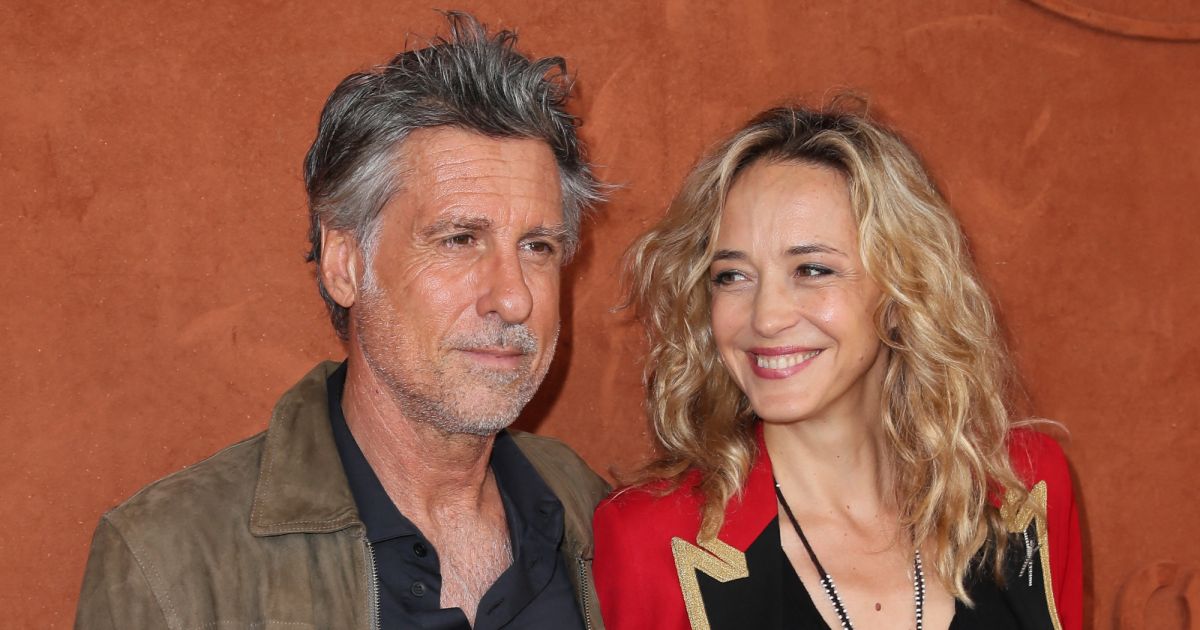 Hélène de Fougerolles et son compagnon Marc Simoncini au village lors ...