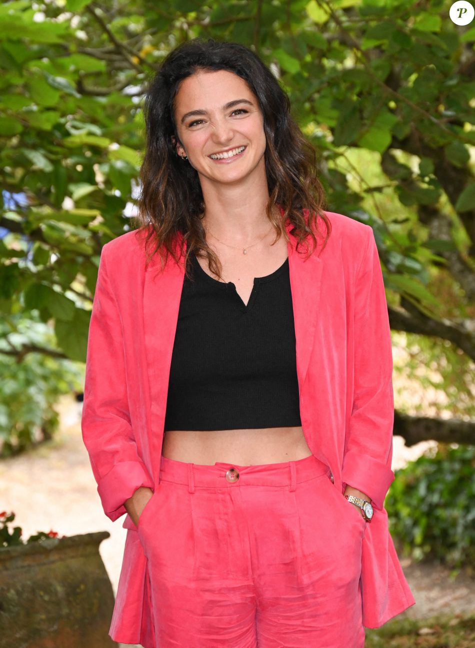 Pauline Bression au photocall du film Une histoire d'amour lors du ...