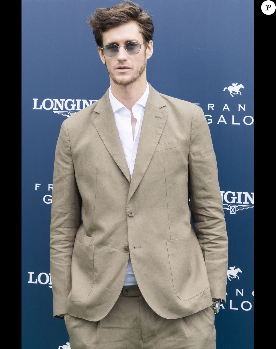 Jean-Baptiste Maunier papa : rares images de son fils, son "mini-Thor ...