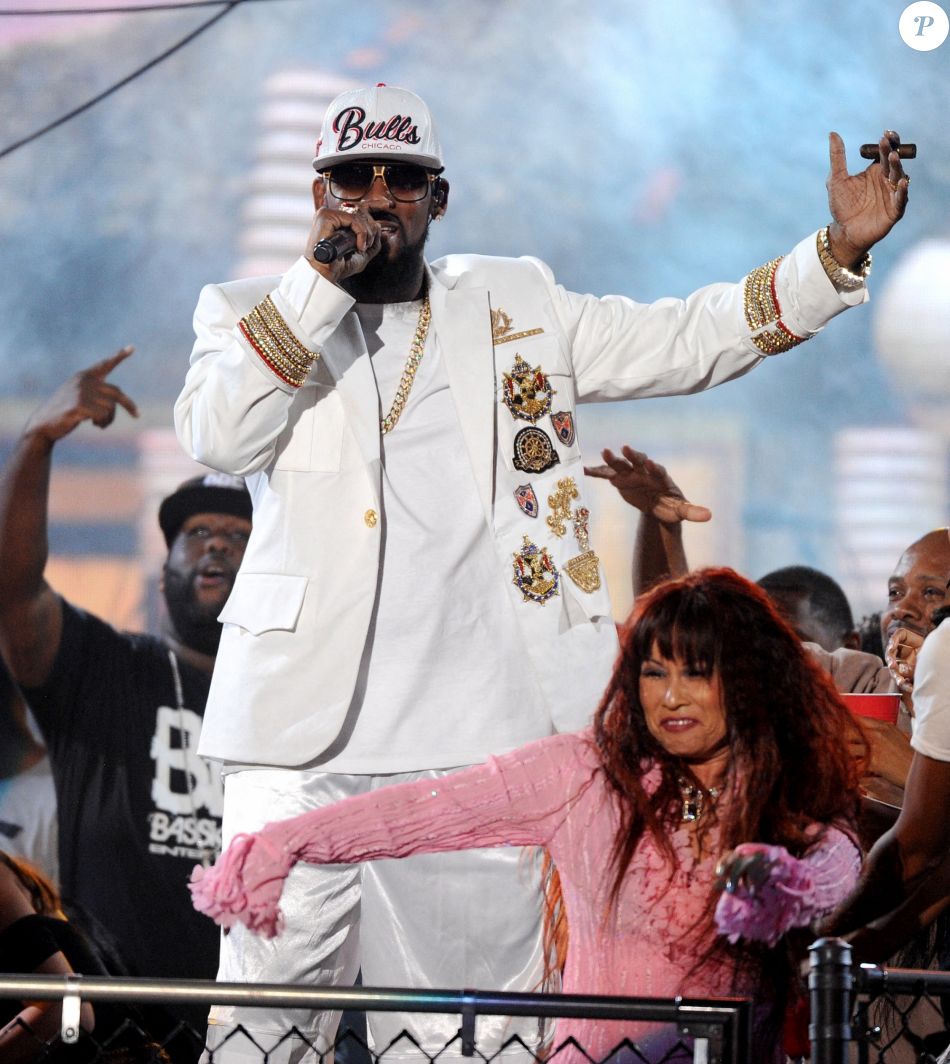 R.Kelly vient d'être condamné à 30 ans de prison pour crimes sexuels ...