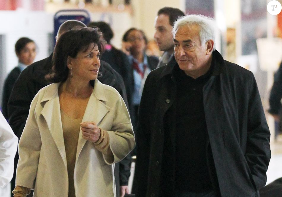 Dominique Strauss-Kahn et Anne Sinclair à l'aéroport de Charles de Gaulle pour partie en Israël ...