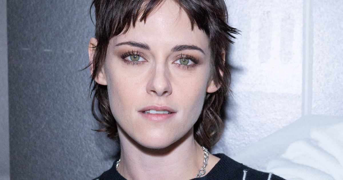 Kristen Stewart - Photocall au défilé Chanel Collection Femme Prêt-à ...