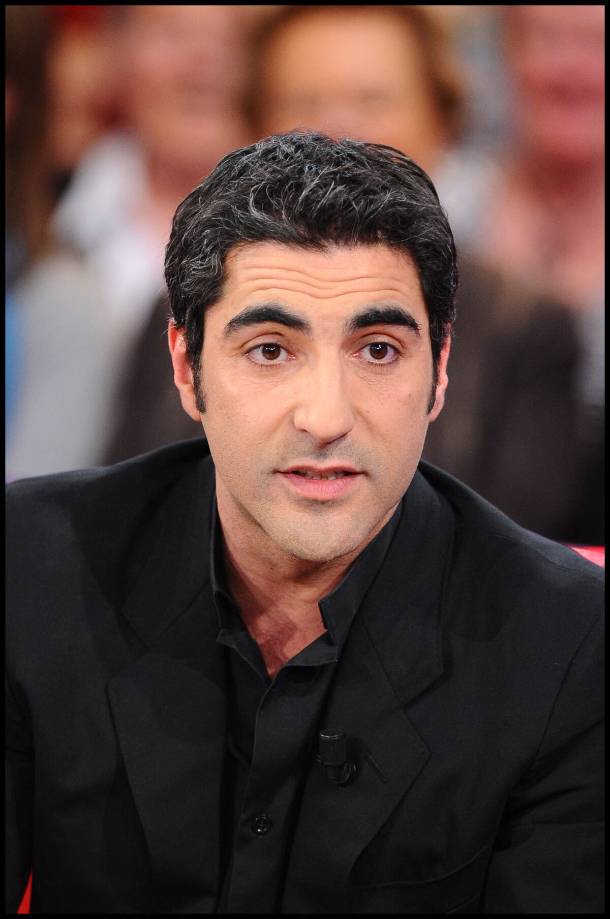 Photo : Ary Abittan invité de Vivement dimanche en 2009 - Purepeople