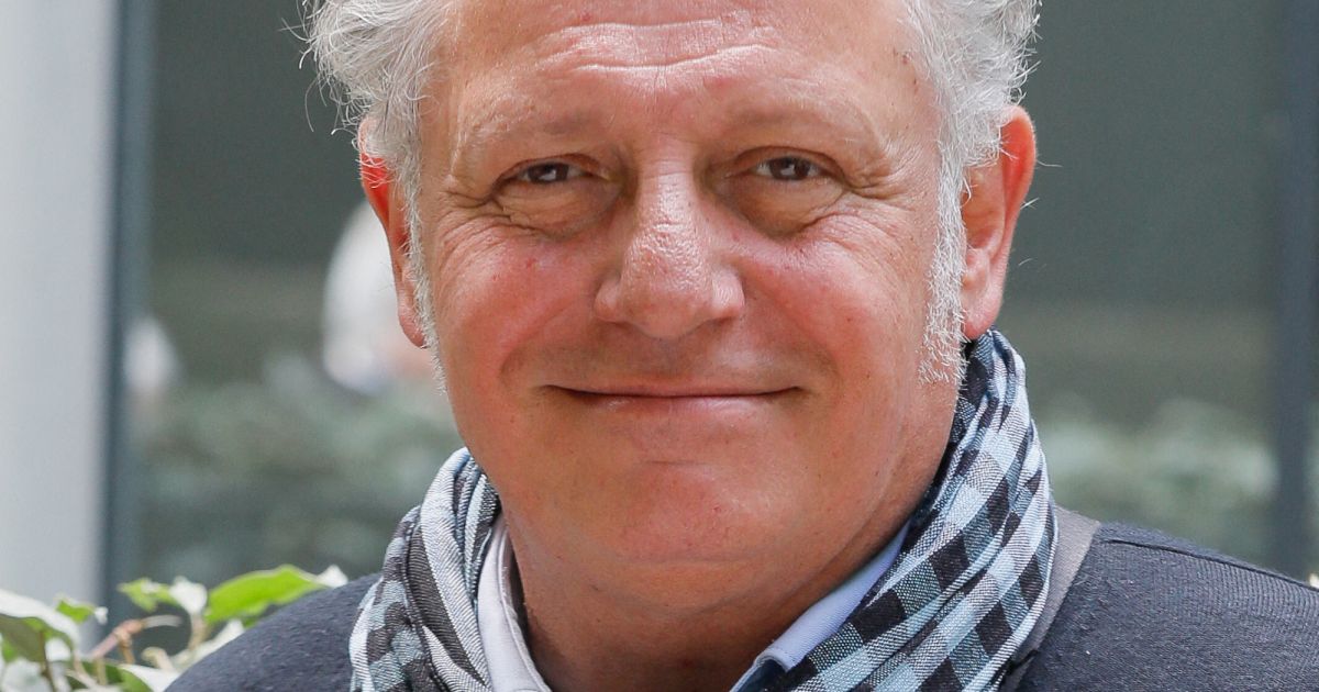 Exclusif - David Martin arrive au studio Gabriel pour l'enregistrement ...