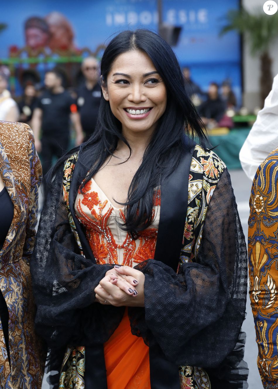 Anggun - Inauguration de l'expostion Indonésie : de Java à Bali au BHV ...