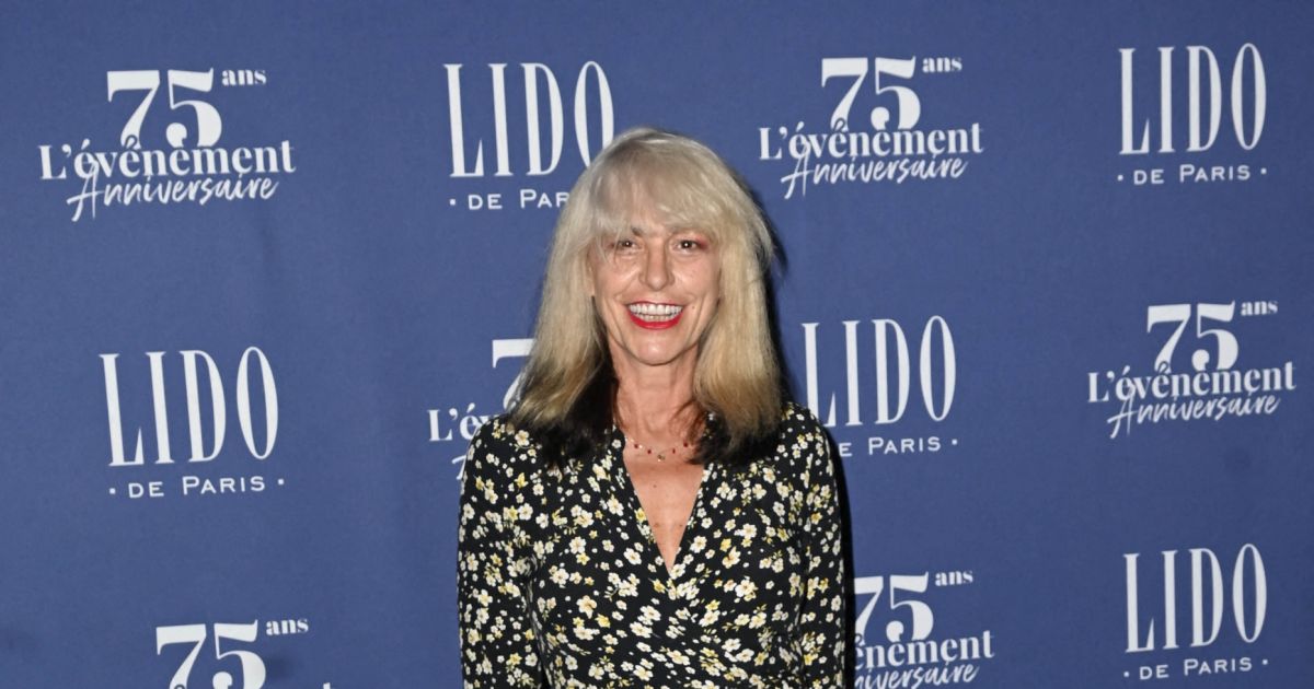 Semi-Exclusif - La chanteuse Lio lors des 75 ans du Lido à Paris. Le 18 ...