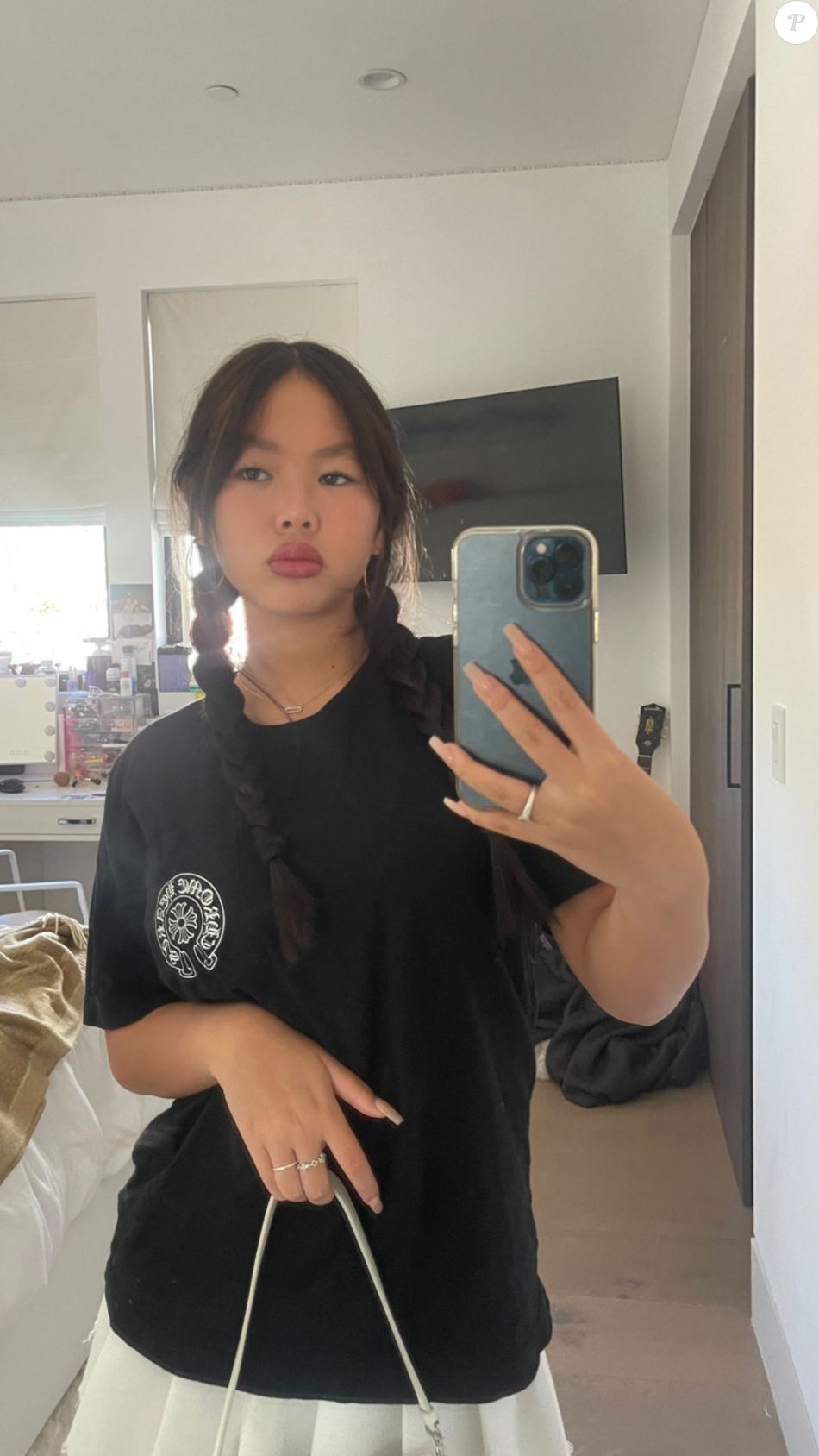 Joy Hallyday très lookée - Purepeople