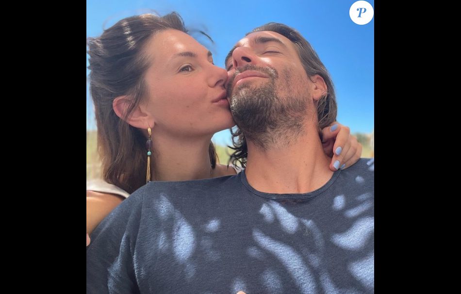 Alice Detollenaere et son compagnon Camille Lacourt. Instagram. Le 2 ...