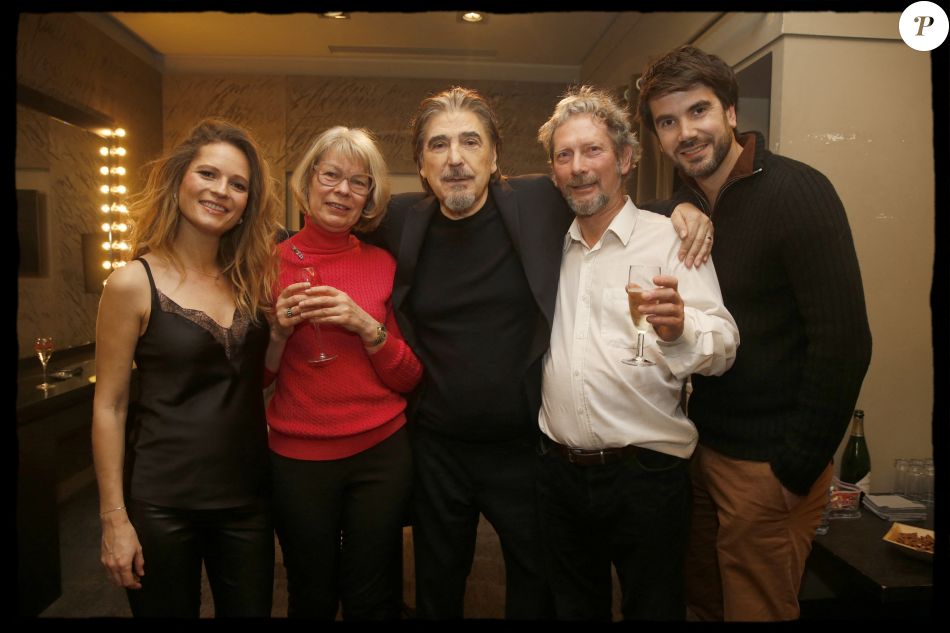 Frédéric Lama (fils de Serge Lama), sa femme Léa (enceinte) et ses ...