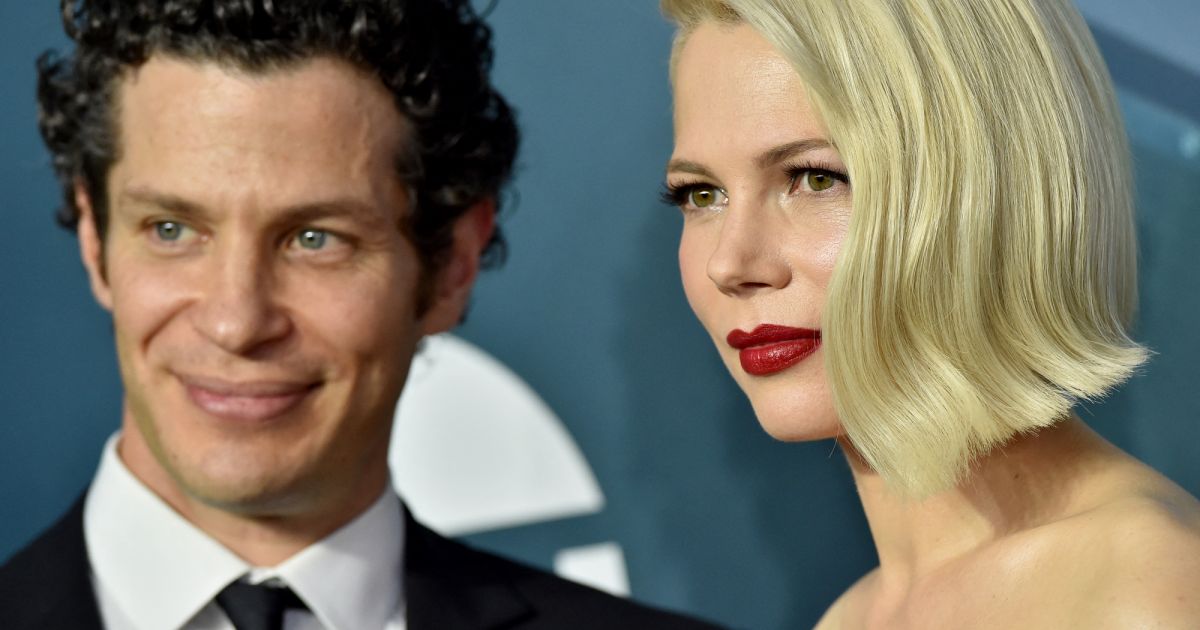 Michelle Williams enceinte et son fiancé Thomas Kail - 26e cérémonie ...