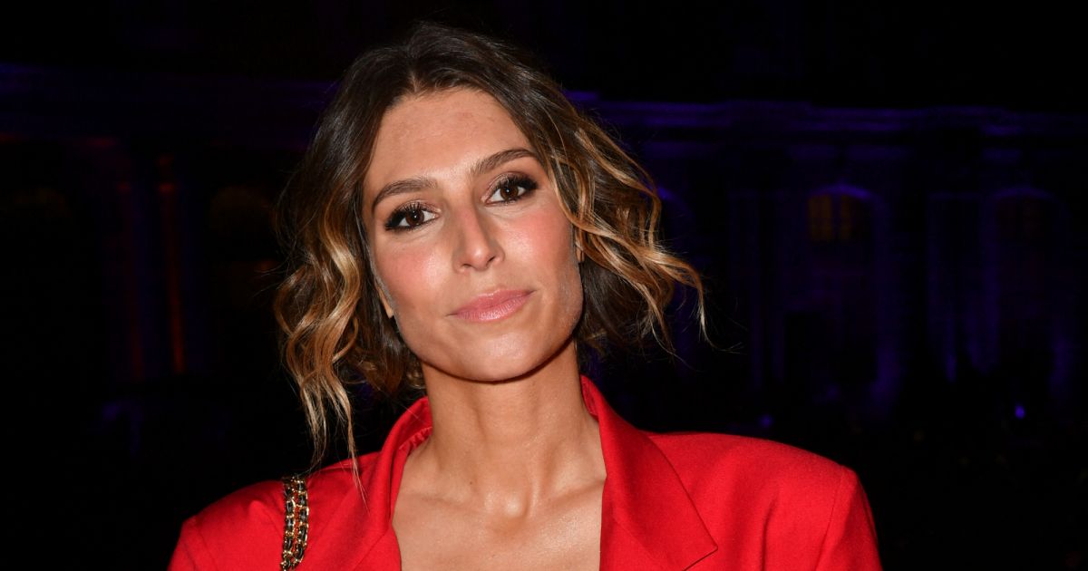 Exclusif - Laury Thilleman (Miss France 2011) - People lors du défilé ...