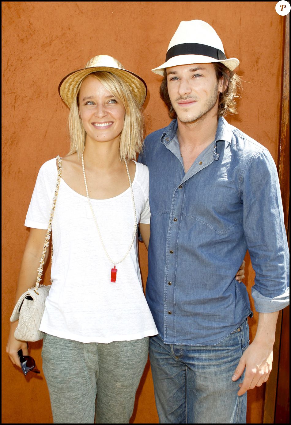 Gaspard Ulliel et Jordane Crantelle à Roland-Garros en 2010. - Purepeople