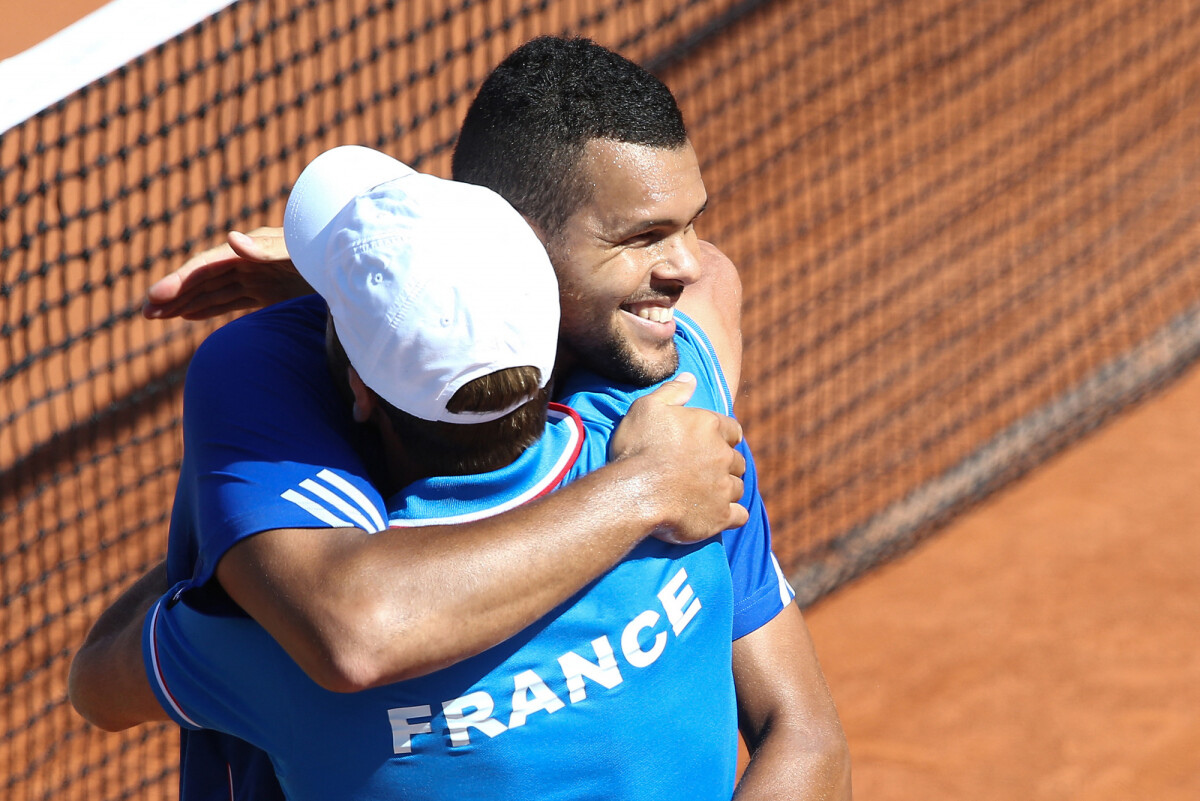 Photo : Jo-Wilfried Tsonga et Arnaud Clément - Demi-finale de la Coupe Davis à Roland Garros. Le ...