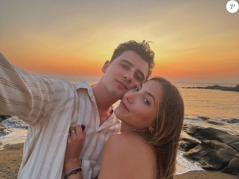 Noé Elmaleh et sa chérie Johanna. Instagram. Le 3 août 2022. - Purepeople