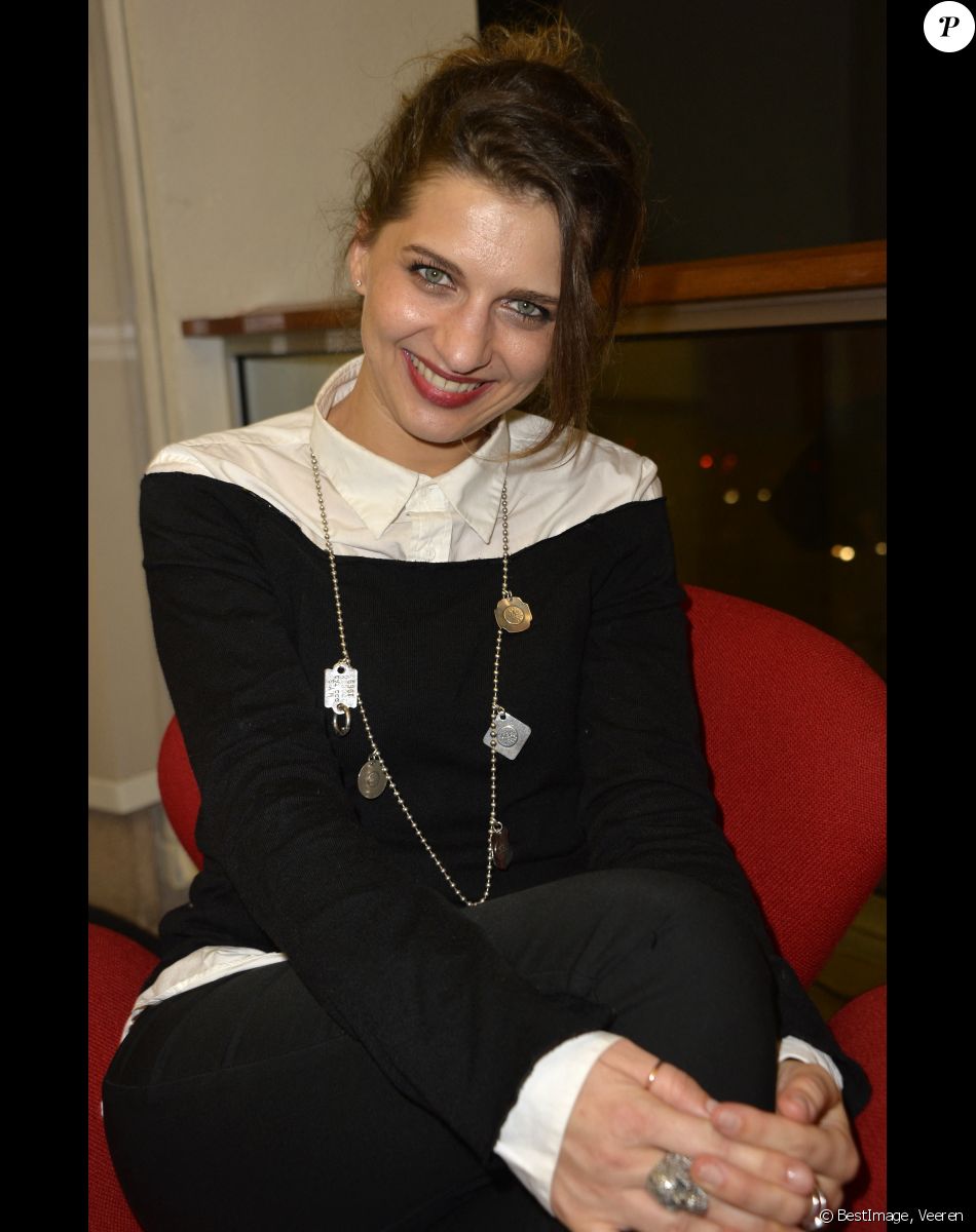Amandine Bourgois (Nouvelle Star) est maman ! Doux prénom choisi ...